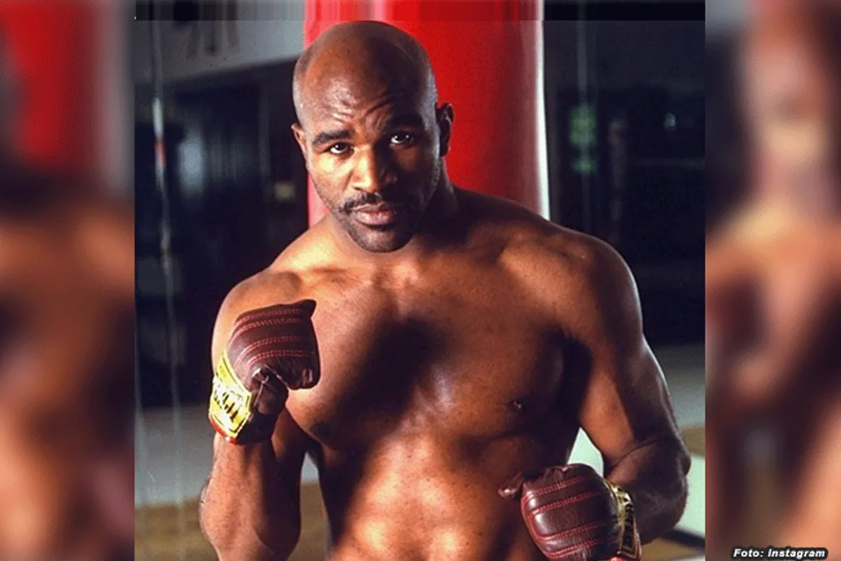 Levensgevaarlijk! Zorgen om rentree Holyfield (58): 'Als dit maar goed ...