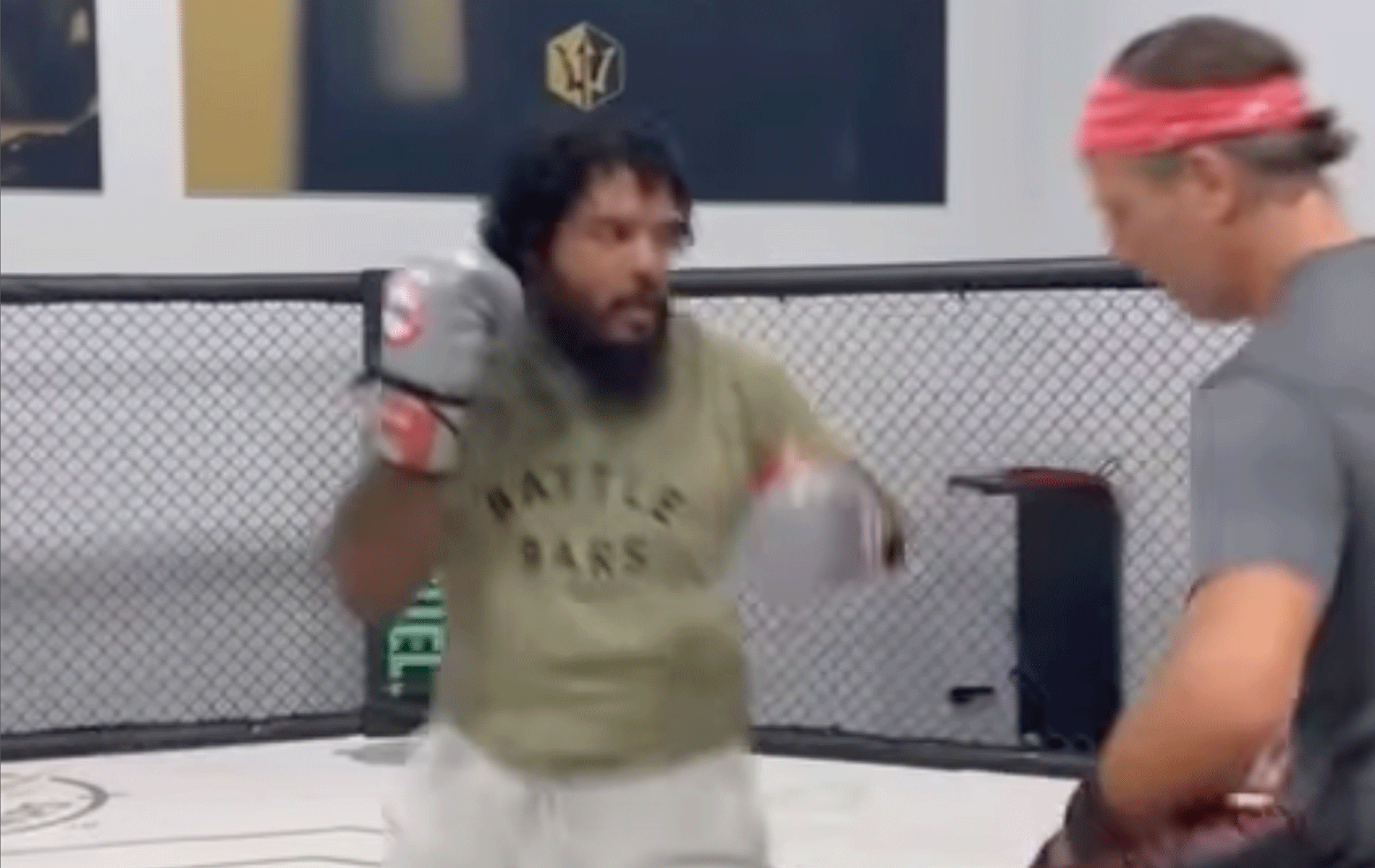 Vechtlegende Tyrone Spong start comeback training! 'Let's Go'