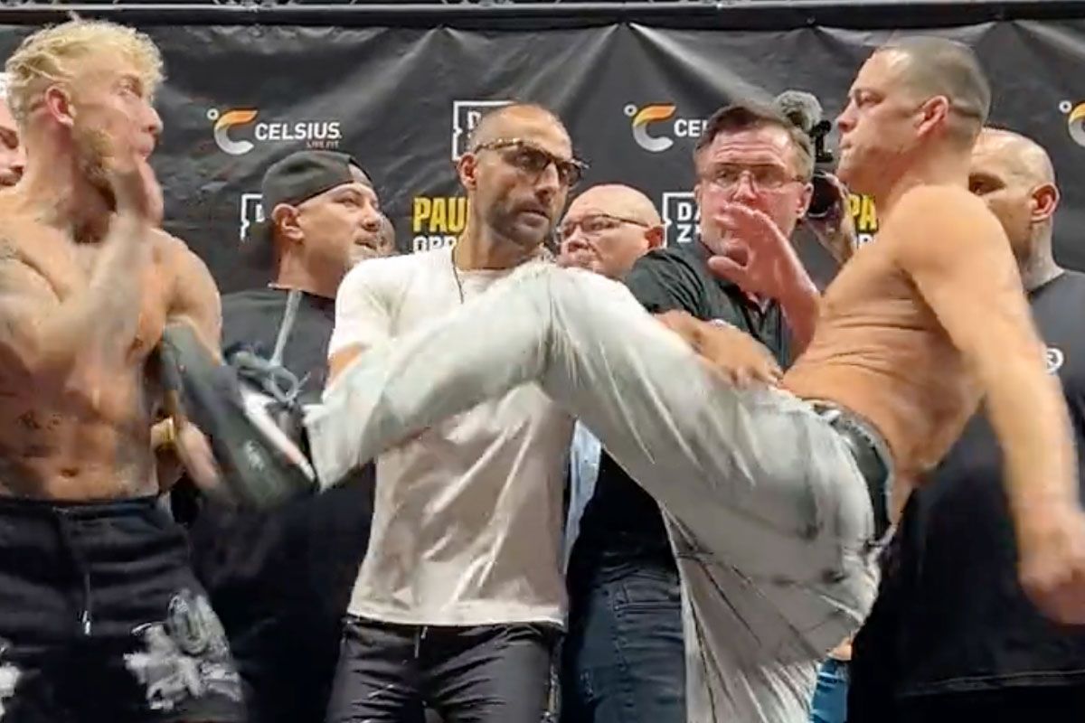 Nate Diaz deelt trap uit tegen Jake Paul tijdens verhitte staredown ...
