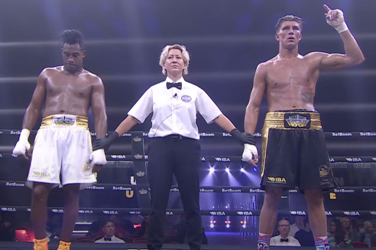 🎥 Nederlandse Boksheld! Gradus Kraus verslaat Olympisch kampioen Arlen ...