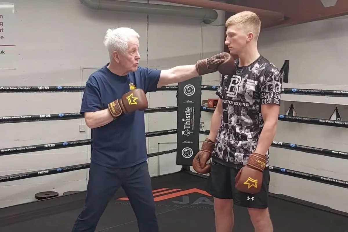 Hoe een 79-jarige bokser TikTok verovert - wereldwijd een grote hit ...