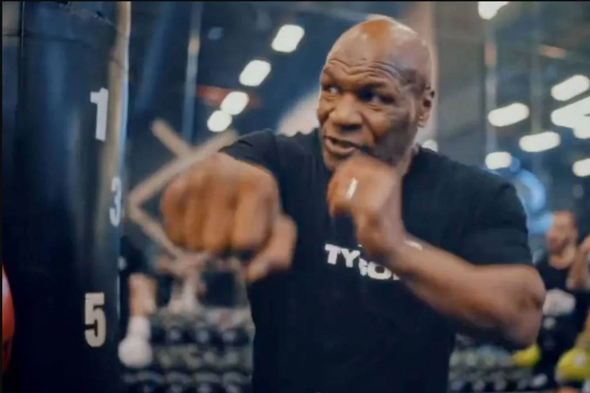 Mike Tyson breekt stilzwijgen na dood boksicoon - ‘nachtmerrie in de ...