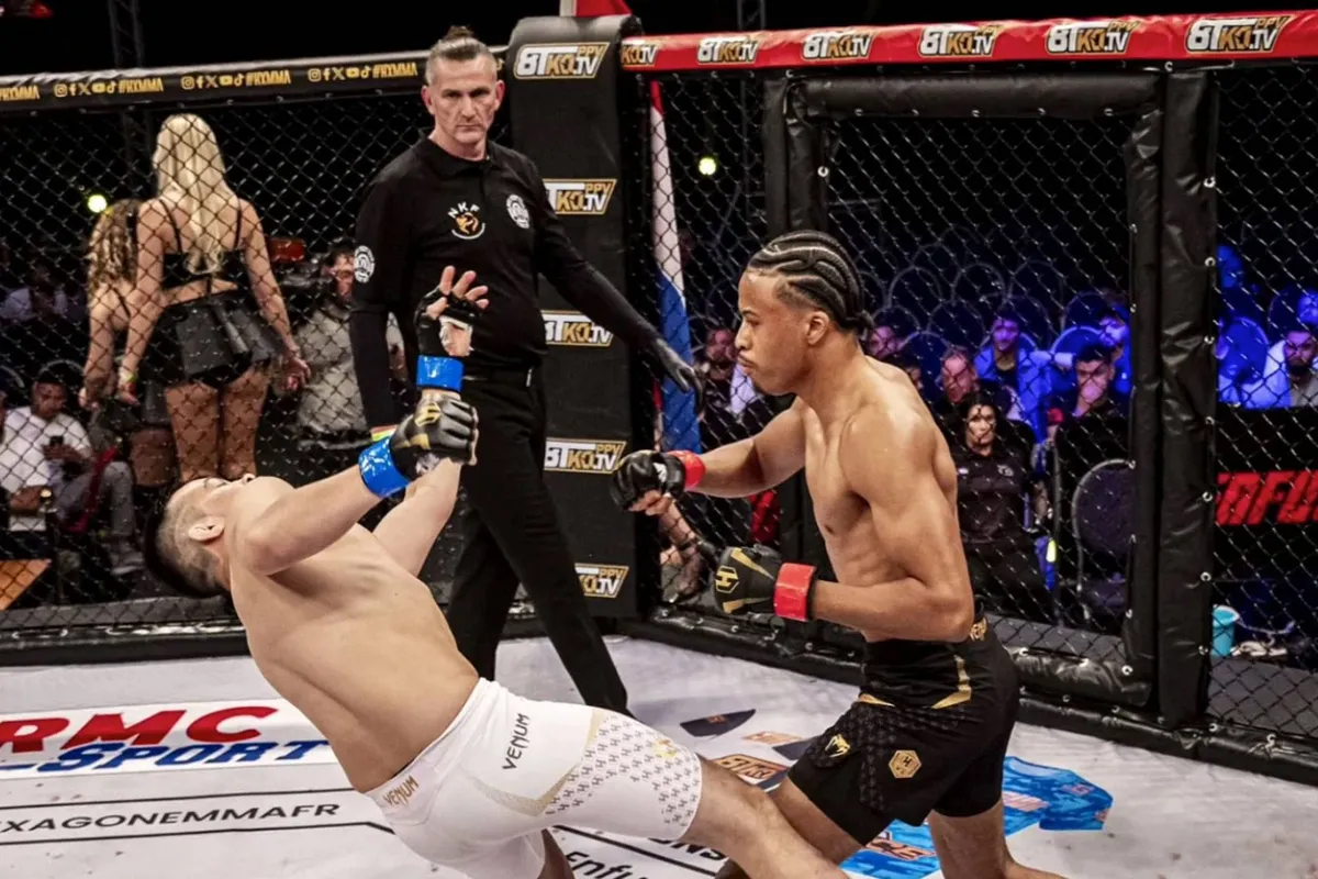 Je gelooft niet wat deze vechter in 5 seconden deed - Den Haag op z’n ...