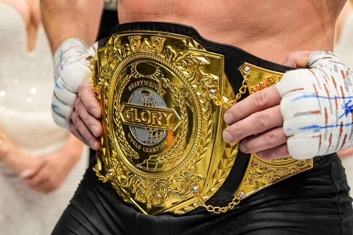 Kersverse Glory kampioen wil méér: ‘Zwaargewicht toernooi en breng Rico maar!’ | Vechtsport info