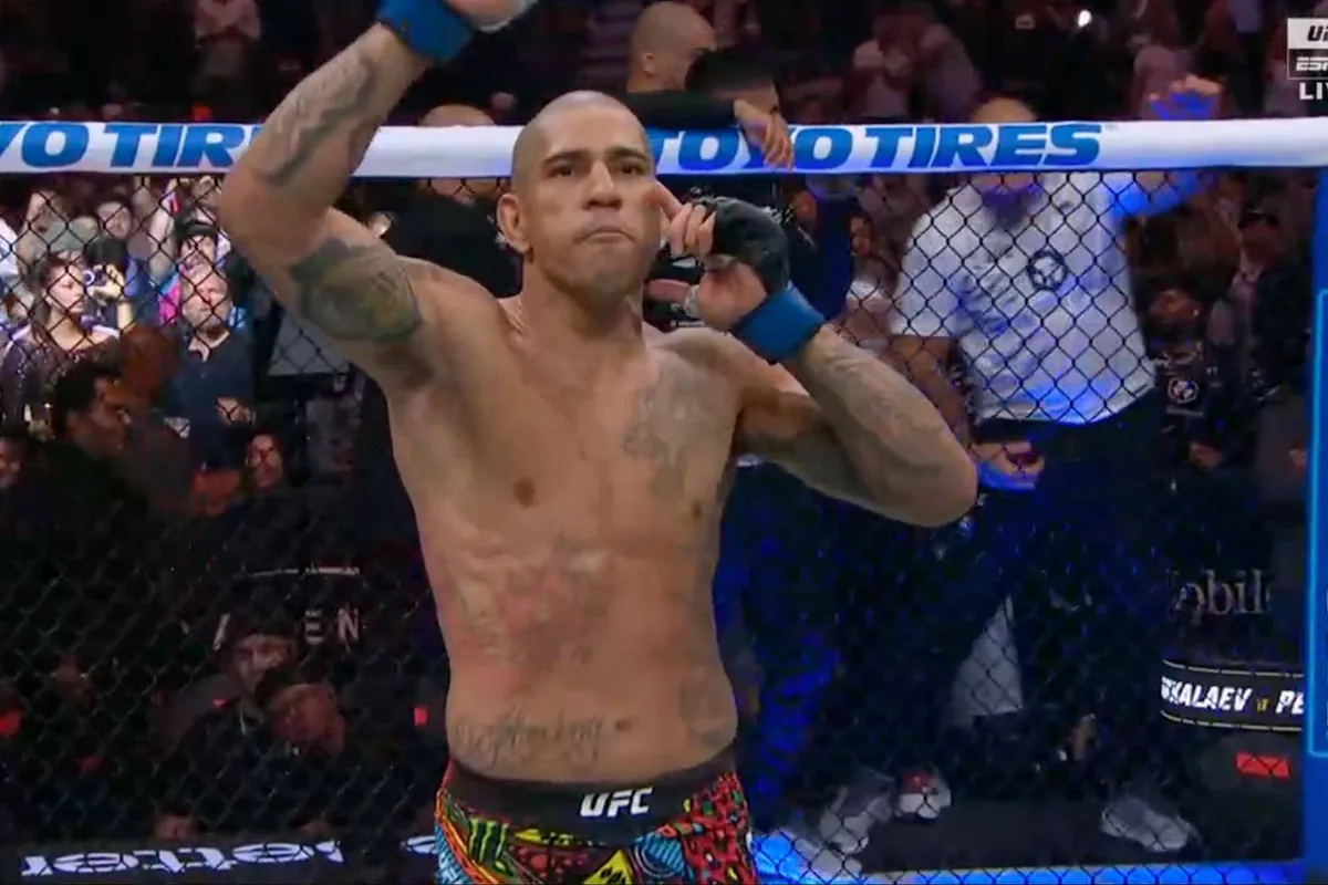 Wappie Alarm! Alex Pereira gebruikt zwarte tovenarij in zijn UFC ...