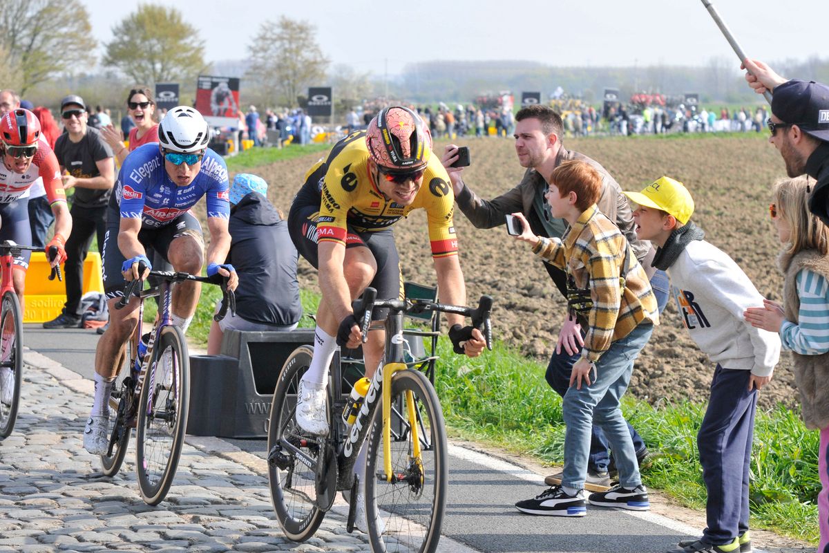 wout van aert jasper philipsen