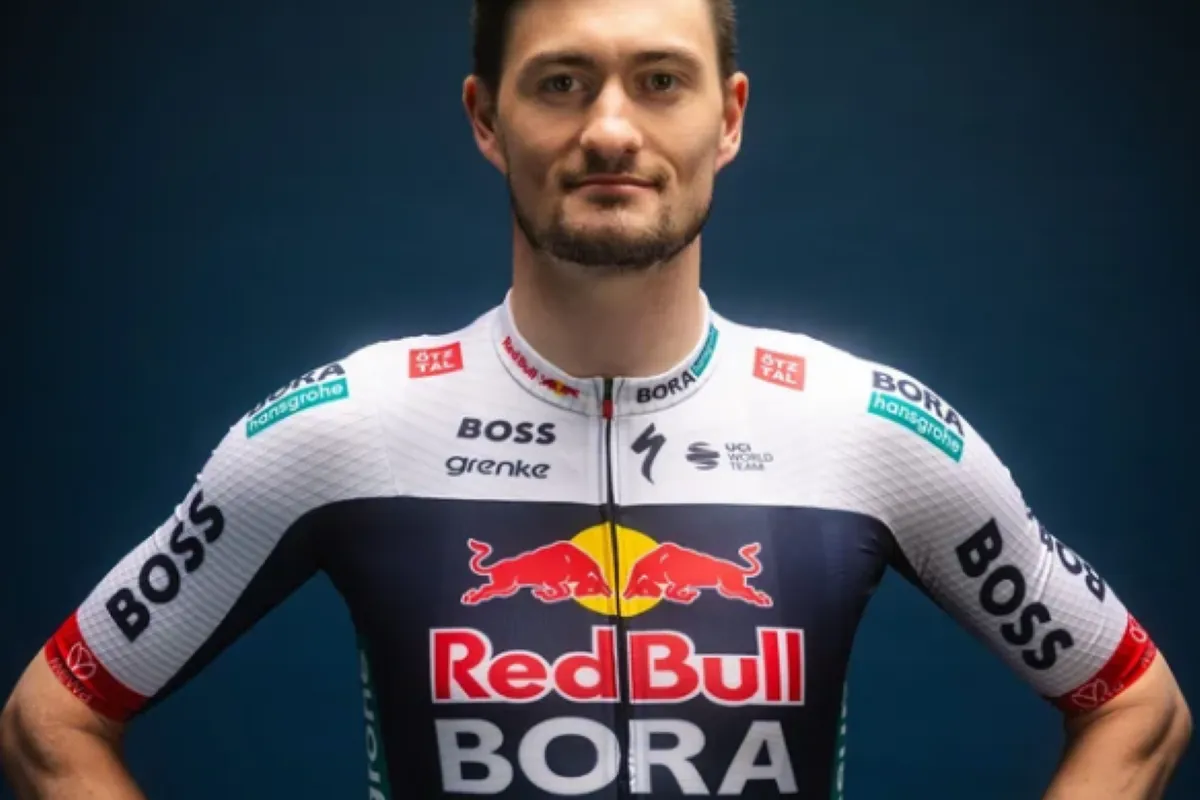 After Roglic's withdrawal, Denz immediately made his move: "There was ...