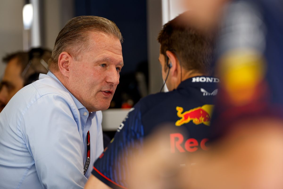 Jos Verstappen laat opnieuw van zich horen: Alle dingen die gebeuren hebben invloed op Max'