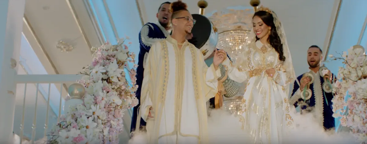 Ronnie Flex gaat trouwen in nieuwe video Meli Meli met Ali B en Numidia