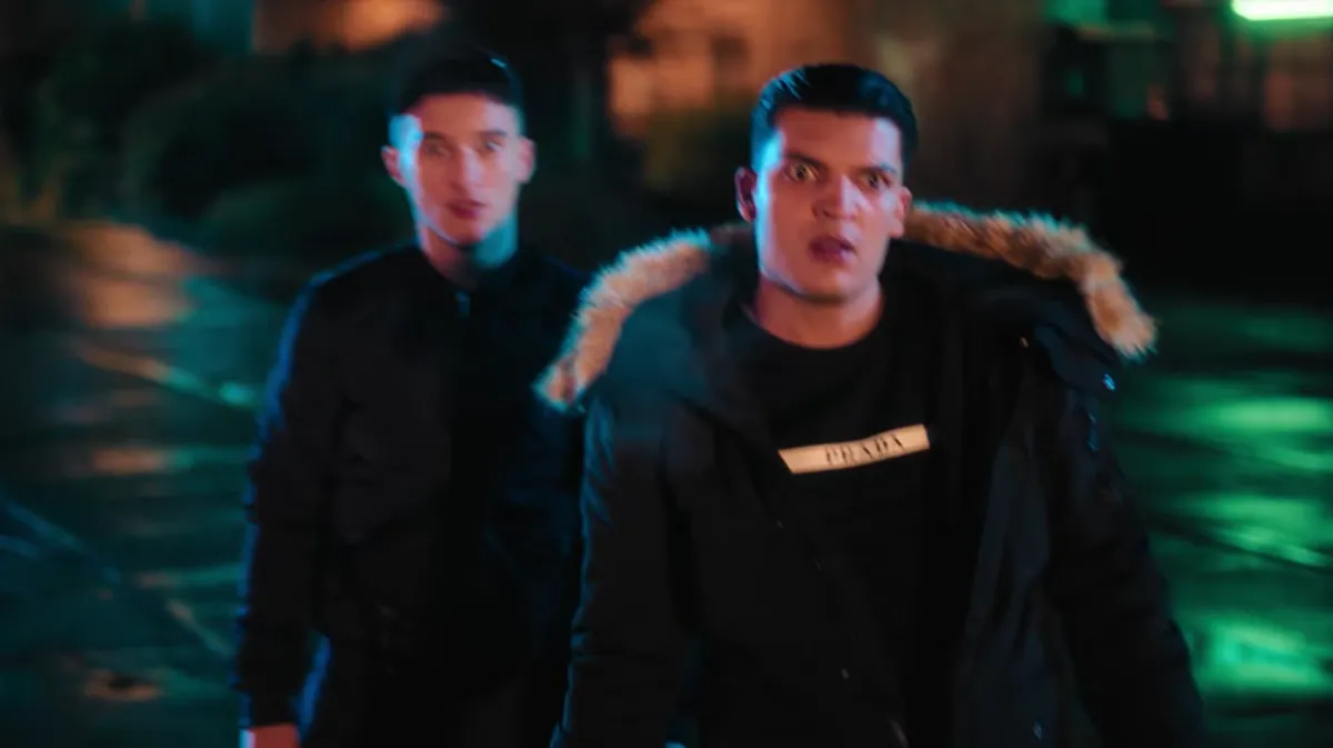 Sevn Alias en Woenzelaar te zien in de officiële Mocro Maffia trailer