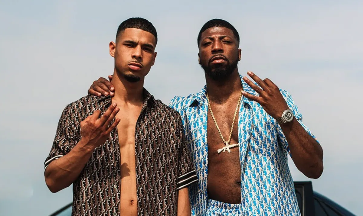 Openbaar Ministerie: "JoeyAK en leden Zone6 verdacht van gijzeling en zware mishandeling rapper"