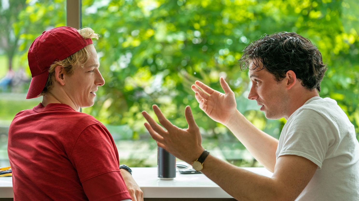 Vrouwen vallen momenteel massaal voor mannen die lijken op... een rat ...