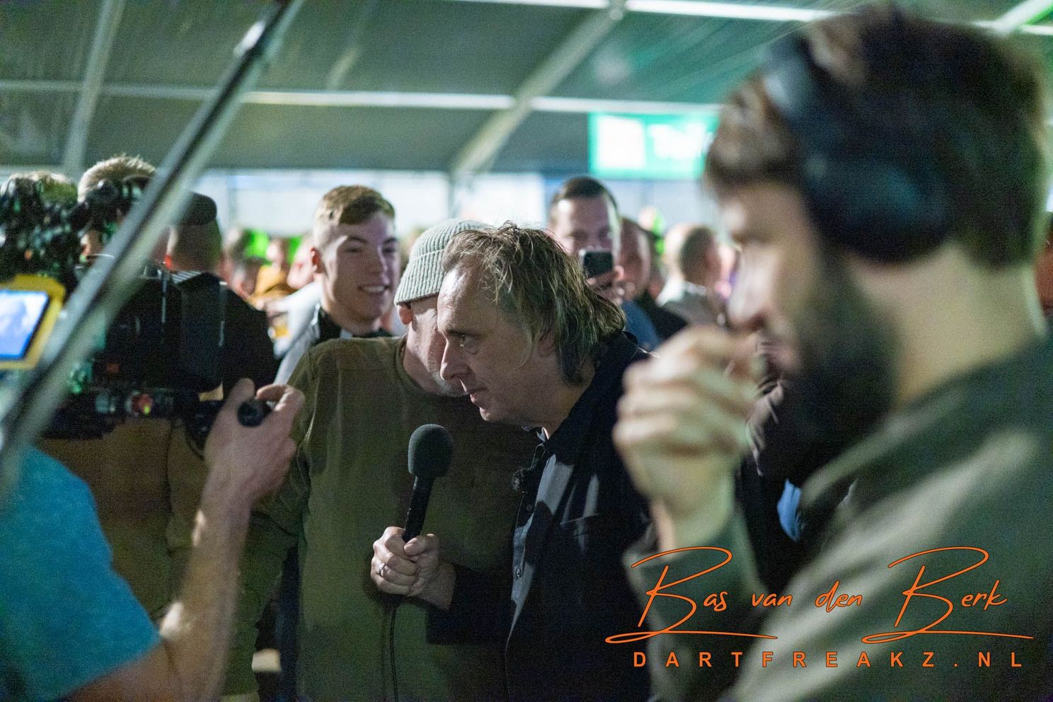 Marcel van Roosmalen met cameraploeg aanwezig bij Dutch Open voor tv ...