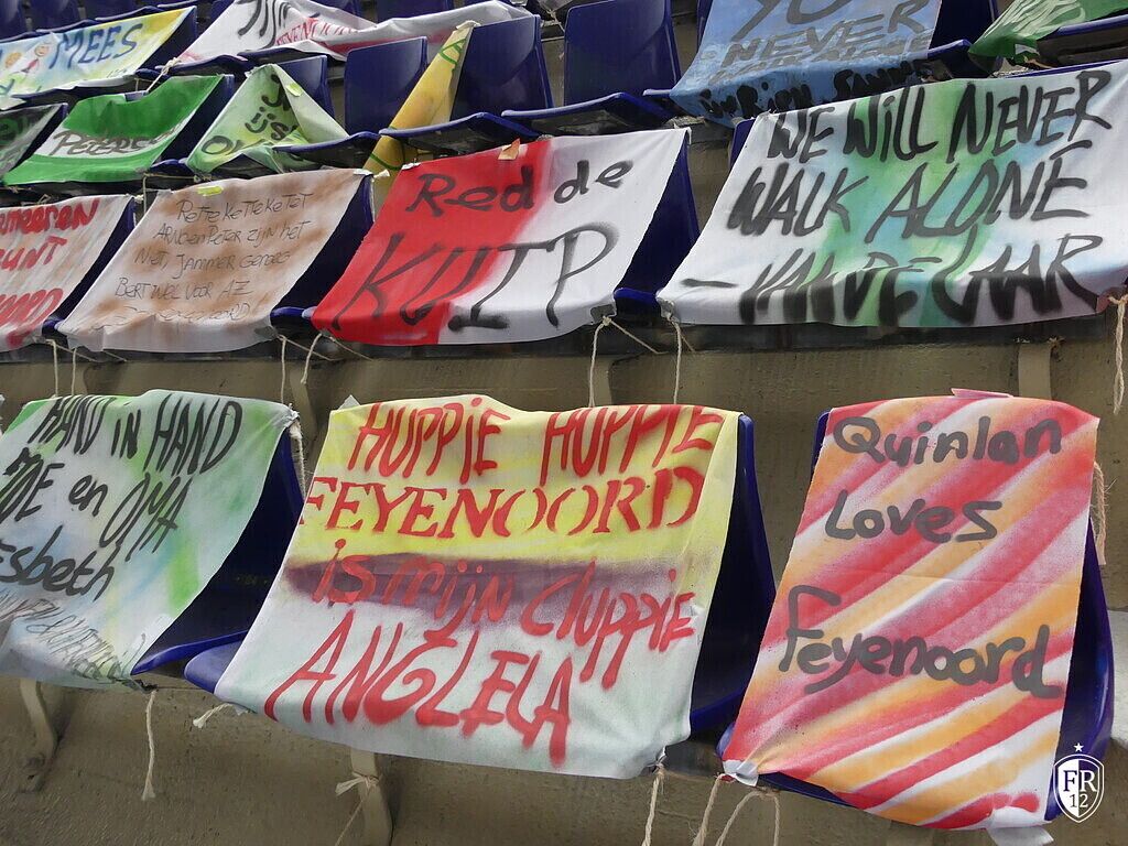 Ophangen spandoeken | FR12.nl