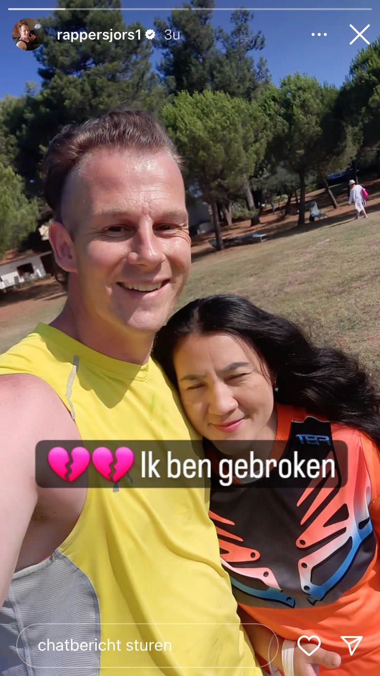 Rapper Sjors weer vrijgezel, vriendin lag met een ander te borduren ...