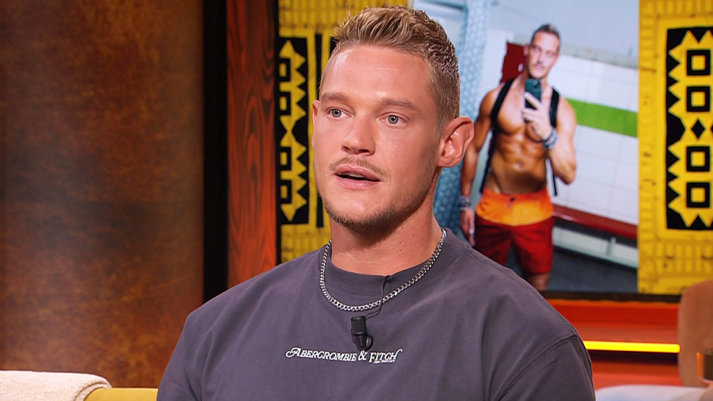 Ferry Doedens doet erg pikante shoot in het openbaar