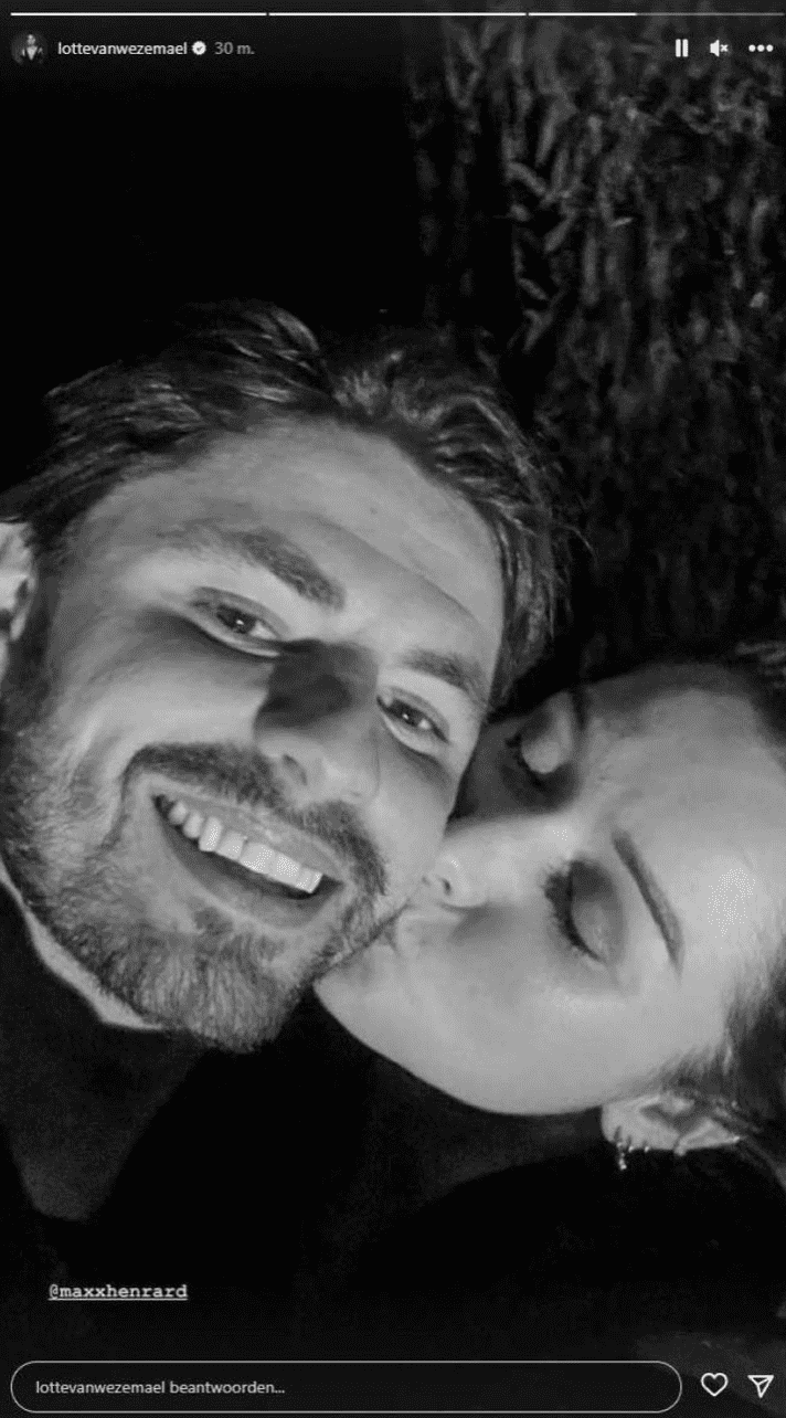 Lotte Vanwezemael is opnieuw gelukkig in de liefde en stelt voor het eerst haar nieuwe vriend ...