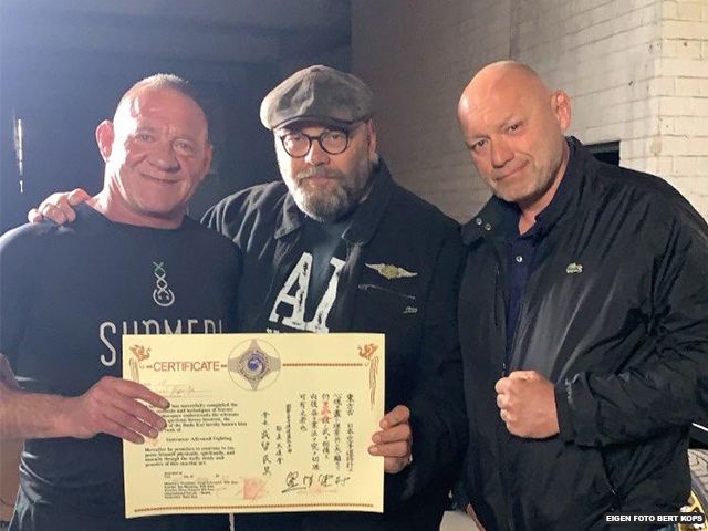 Vechtsport legende Bert Kops ontvangt 8e dan: benoemd tot professor ...