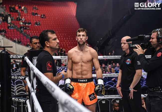 Robbie Hageman tekent 2 jarig contract bij GLORY Kickboxing ...