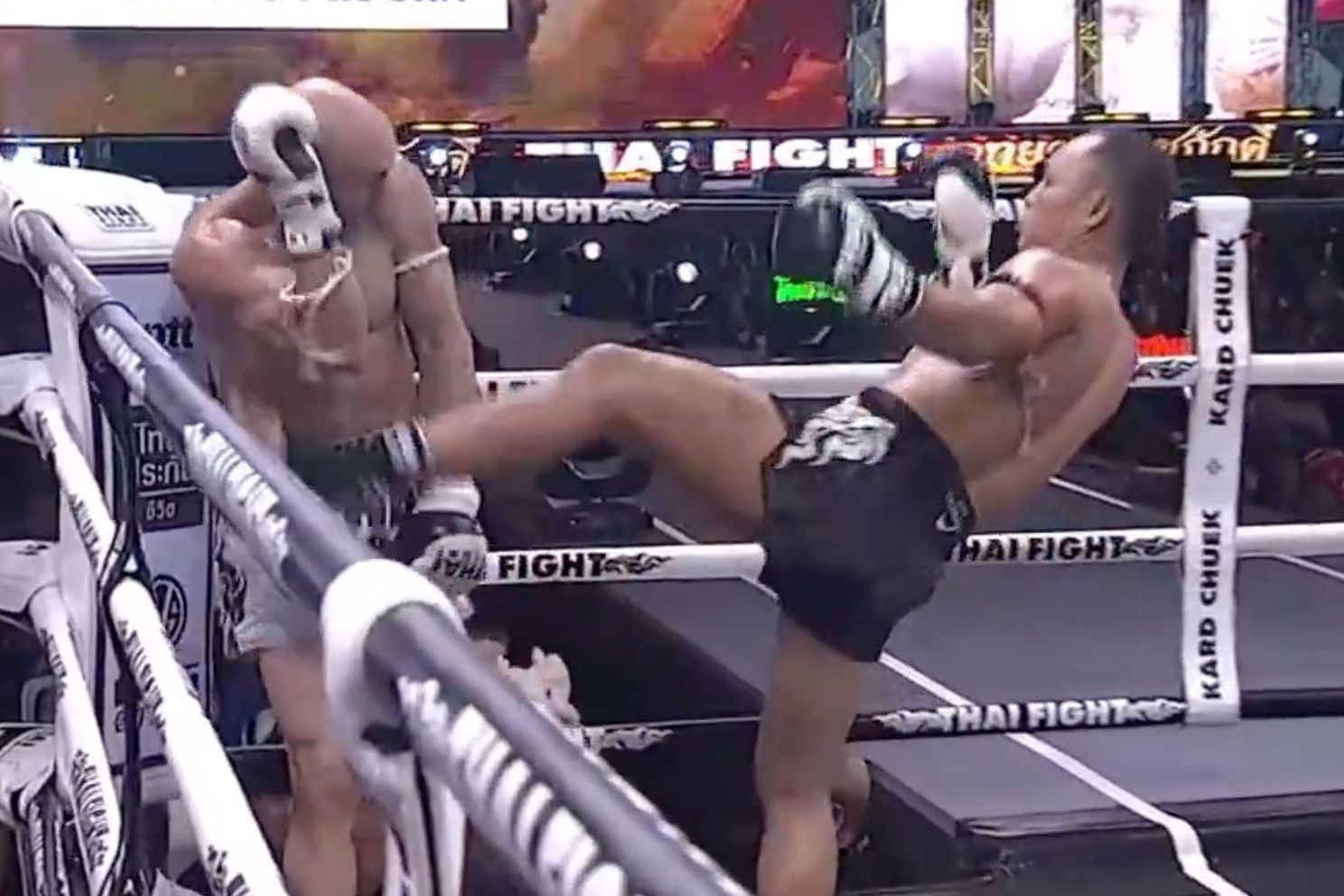 Bijna uitverkocht! Train met Muay Thai-legende Saenchai | Vechtsport info