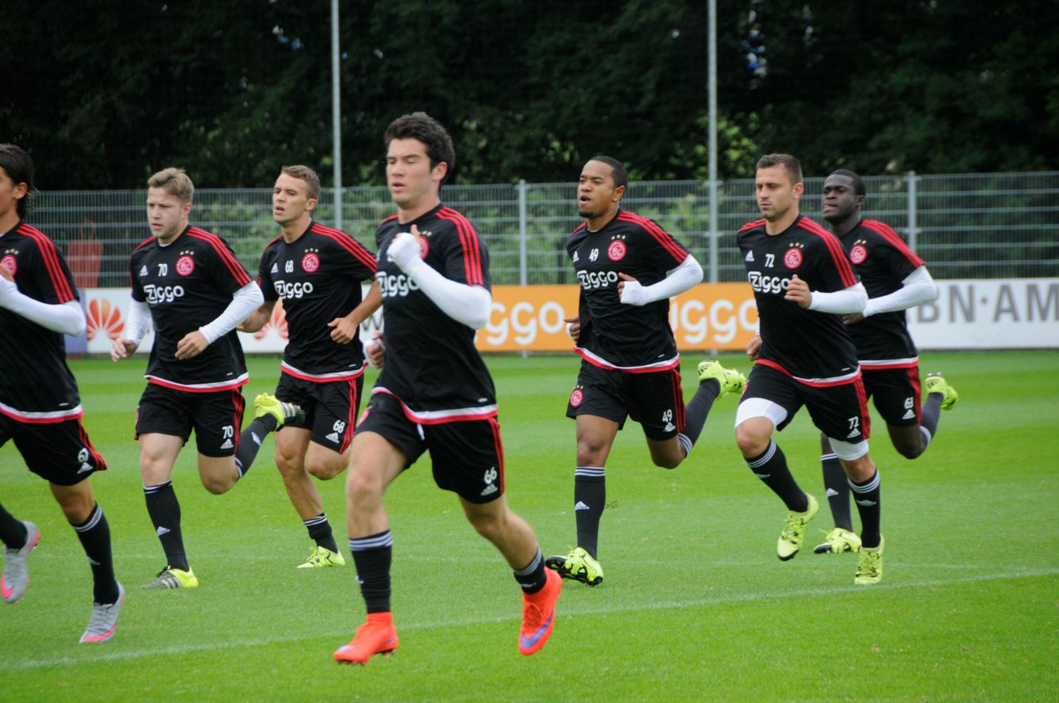 Fotoverslag: Emanuelson even terug bij Ajax