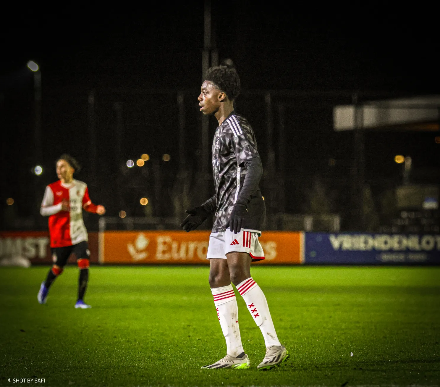 Ajax O19 verliest Mini-Klassieker in extremis na boeiend duel op ...