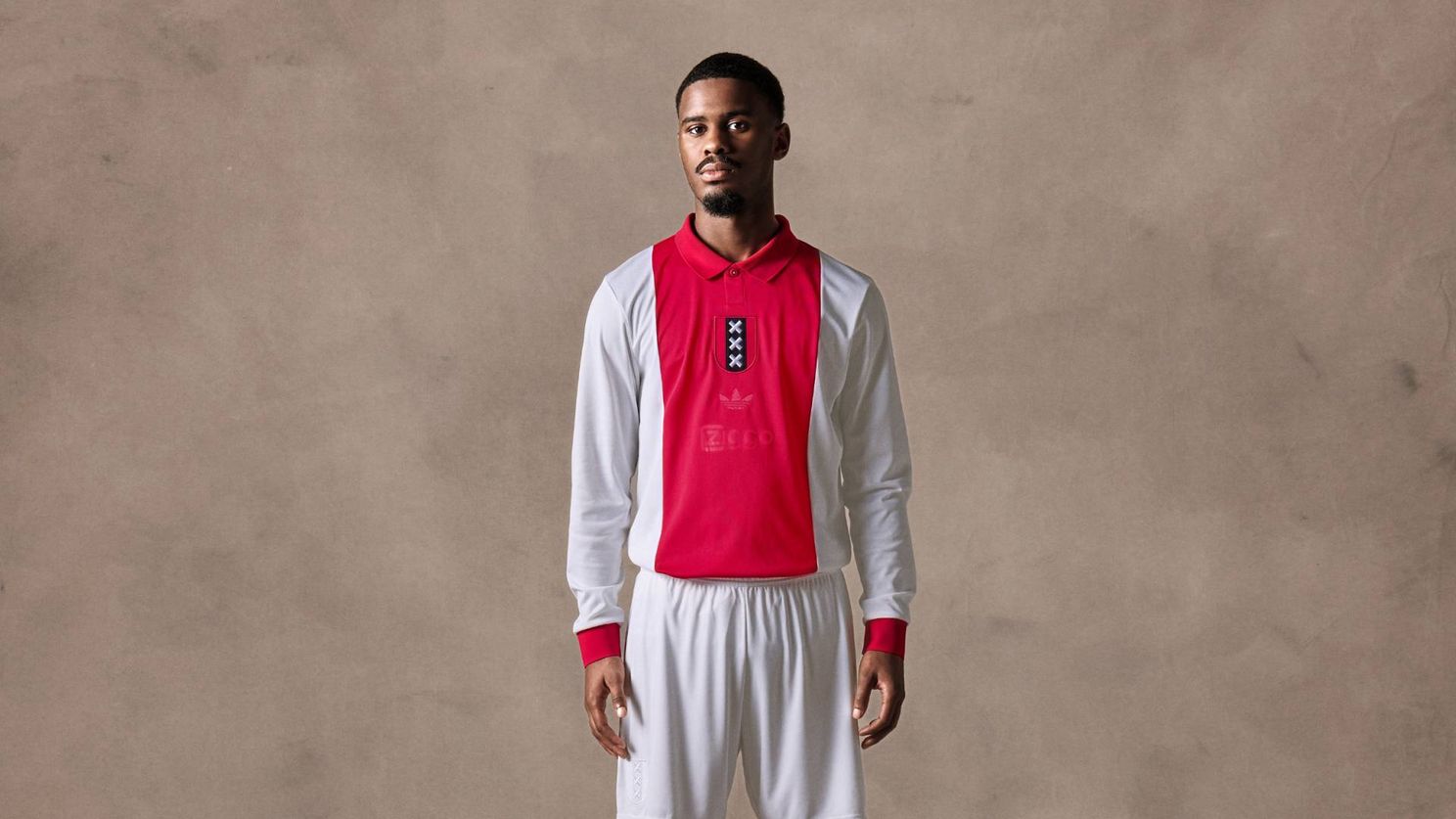 Ajax presenteert jubileumtenue ter gelegenheid van het 125-jarige ...