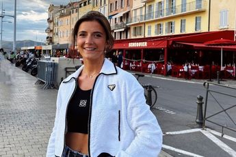 "Zo mooi!": Jamie-Lee Six gaat uit de kleren en post "eerlijke" foto