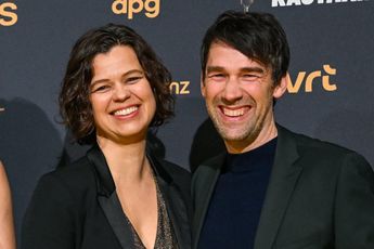 Apetrotse Freek Braeckman stelt zijn knappe zoon Max voor, die al 16 ...