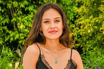 'Love Island'-presentatrice Holly Mae Brood gaat volledig uit de kleren voor goed doel: "Mooie ...