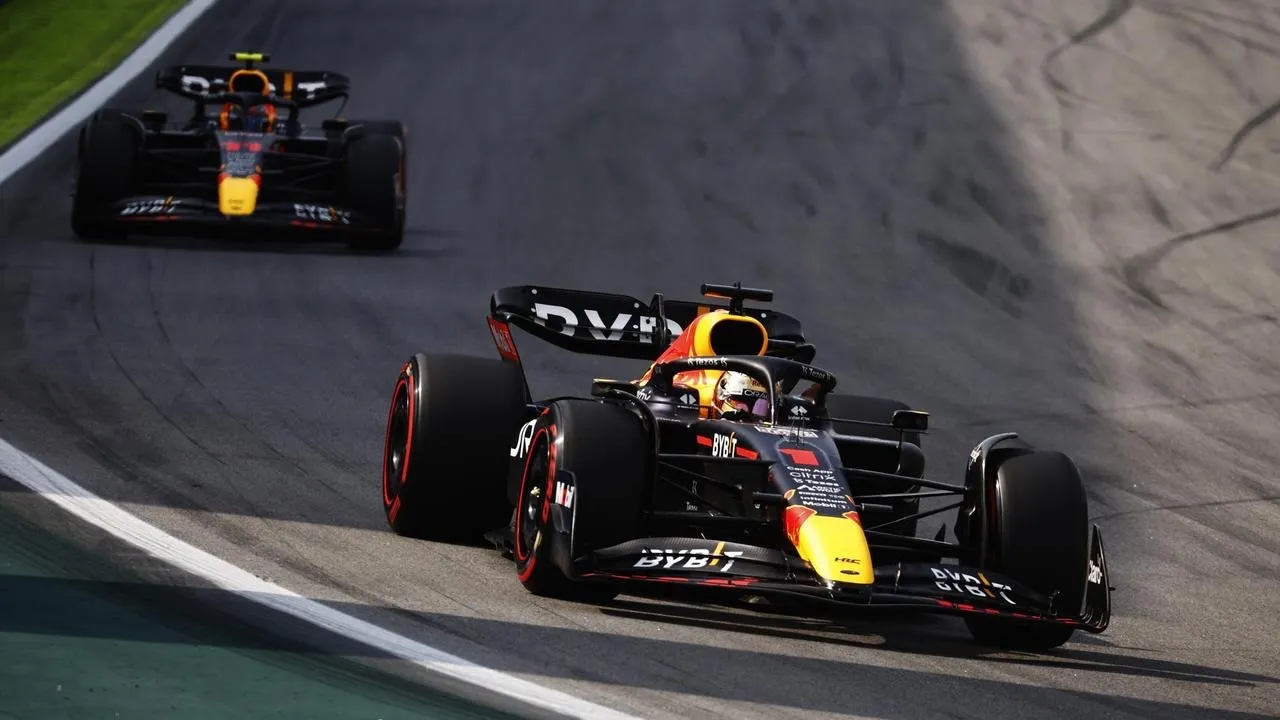 Max Verstappen geeft zusje Victoria gigantisch salaris