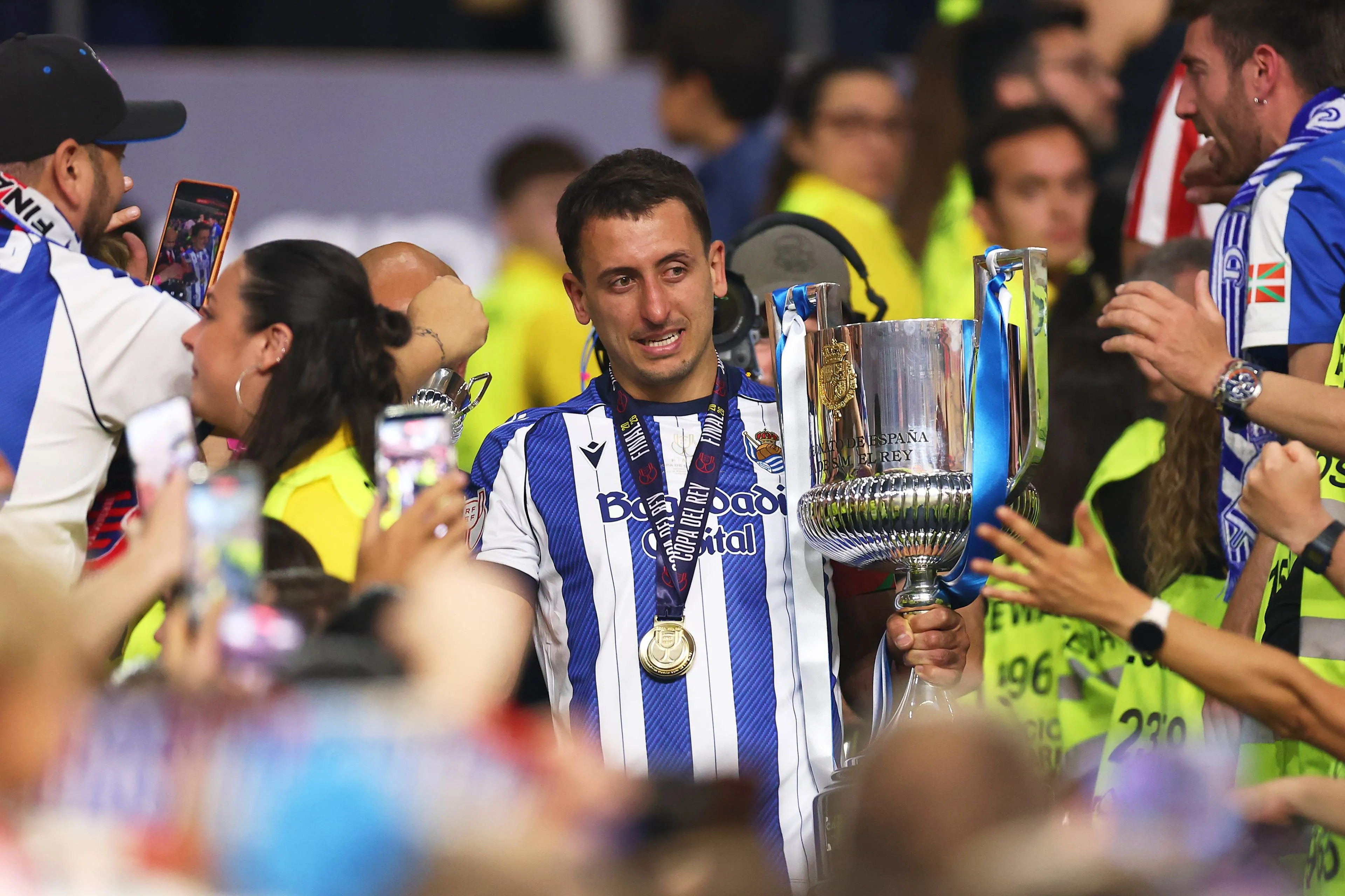 Mikel Oyarzabal News, Stats, Highlights & Updates | FootballMuse.com