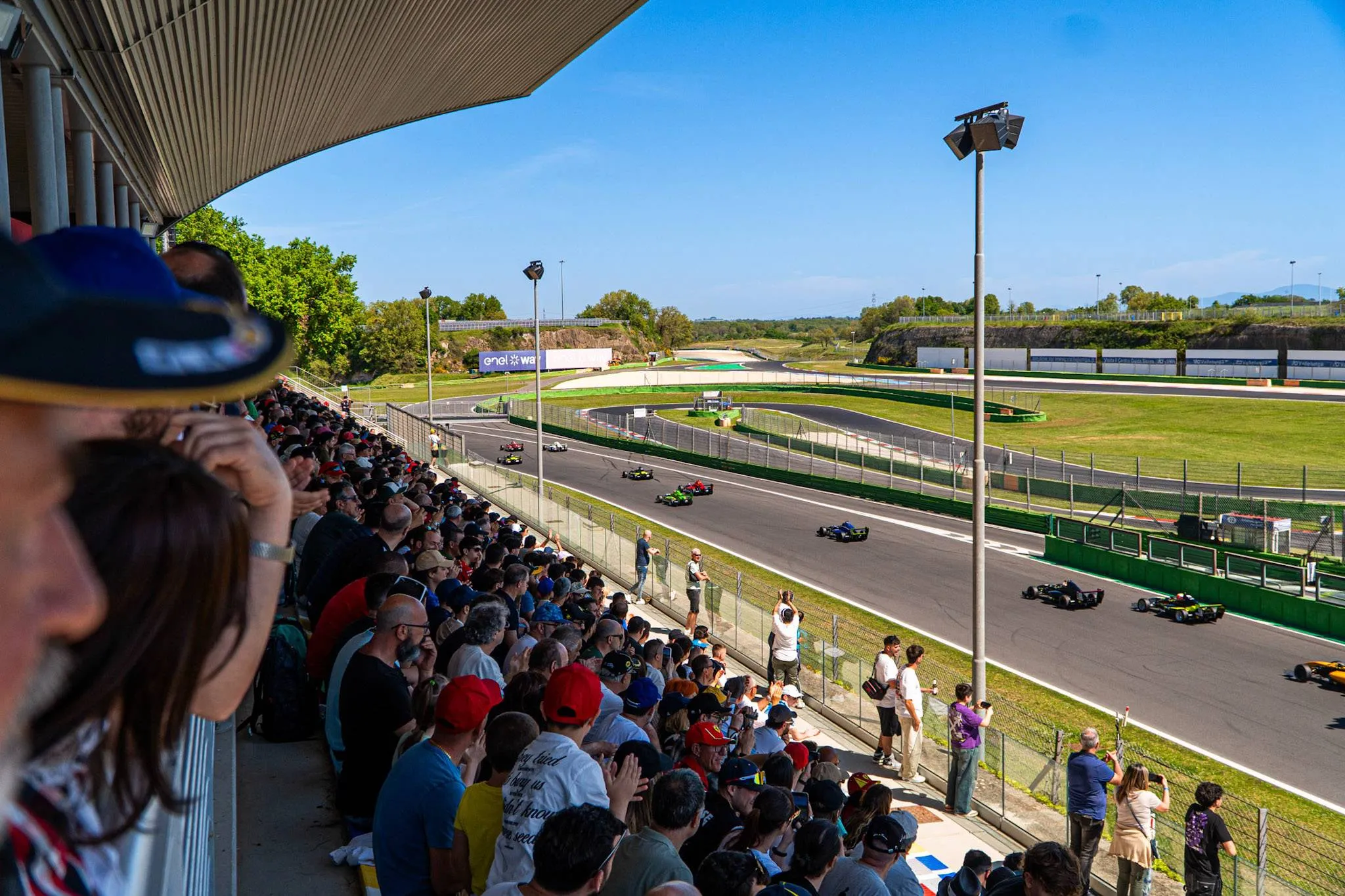 FX Racing Weekend, Varano regala spettacolo: Liotti e Tocu allungano ...