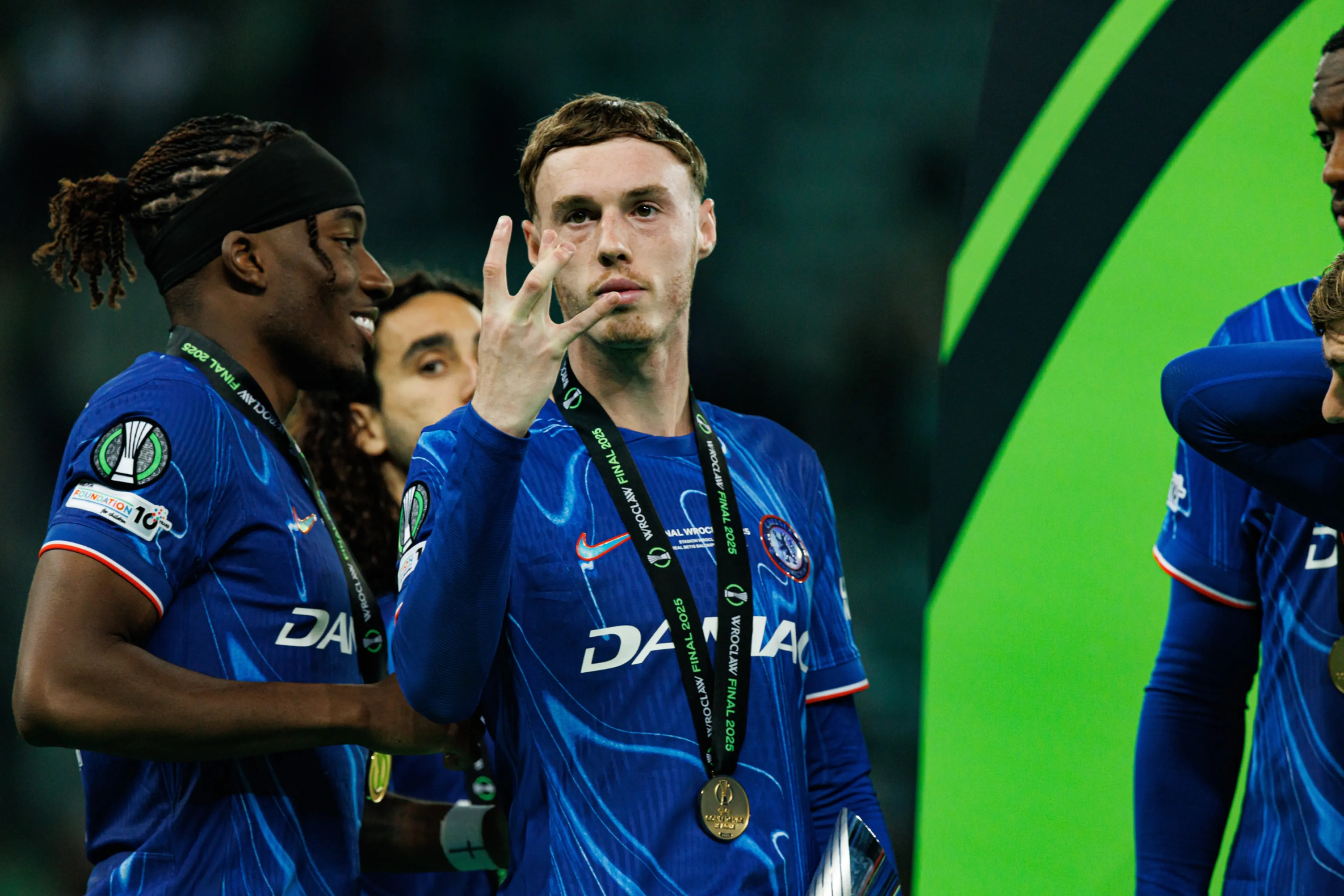 Voetballer Jadon Sancho moest vertrekken bij Chelsea vanwege relatie ...