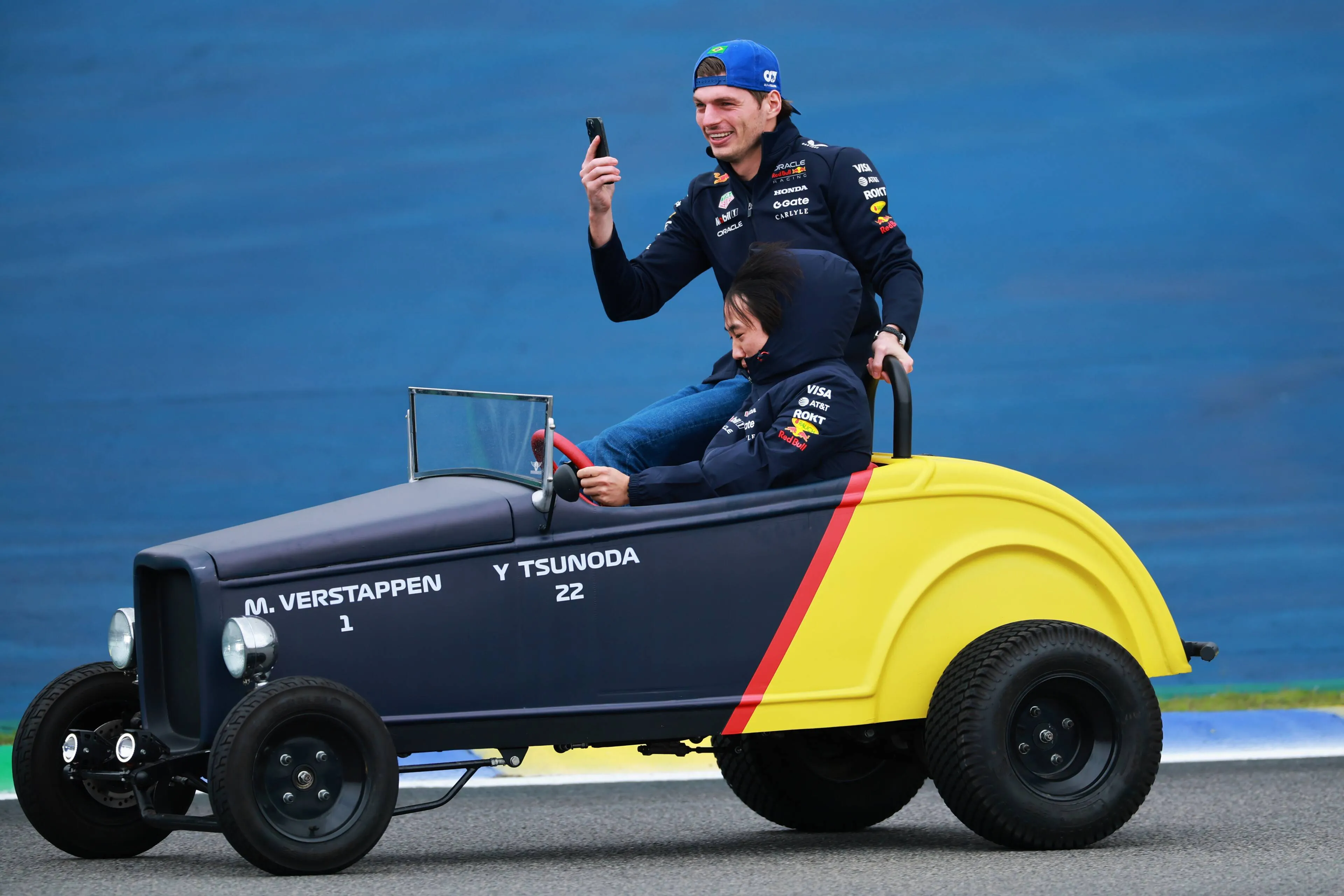 WK-stand | Verstappen houdt minimale kans in leven na heldenrit, Red ...