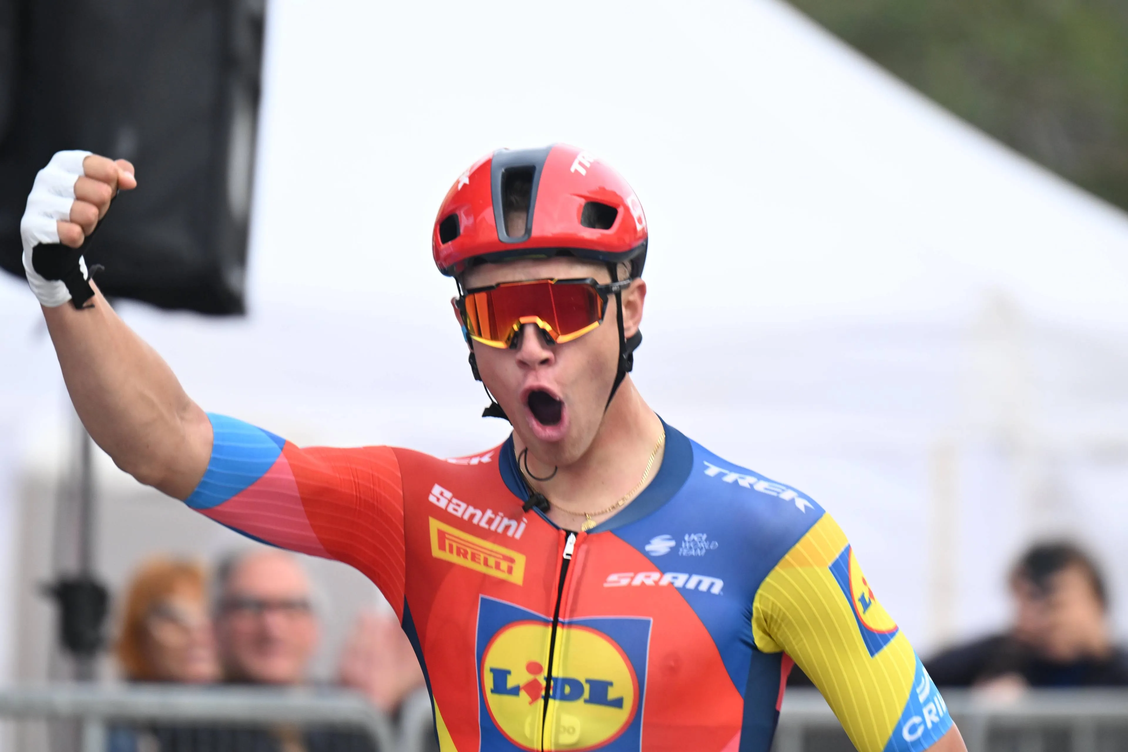 Bemoedigend seizoensbegin Fabio Jakobsen, dubbele val topfavoriet en ...