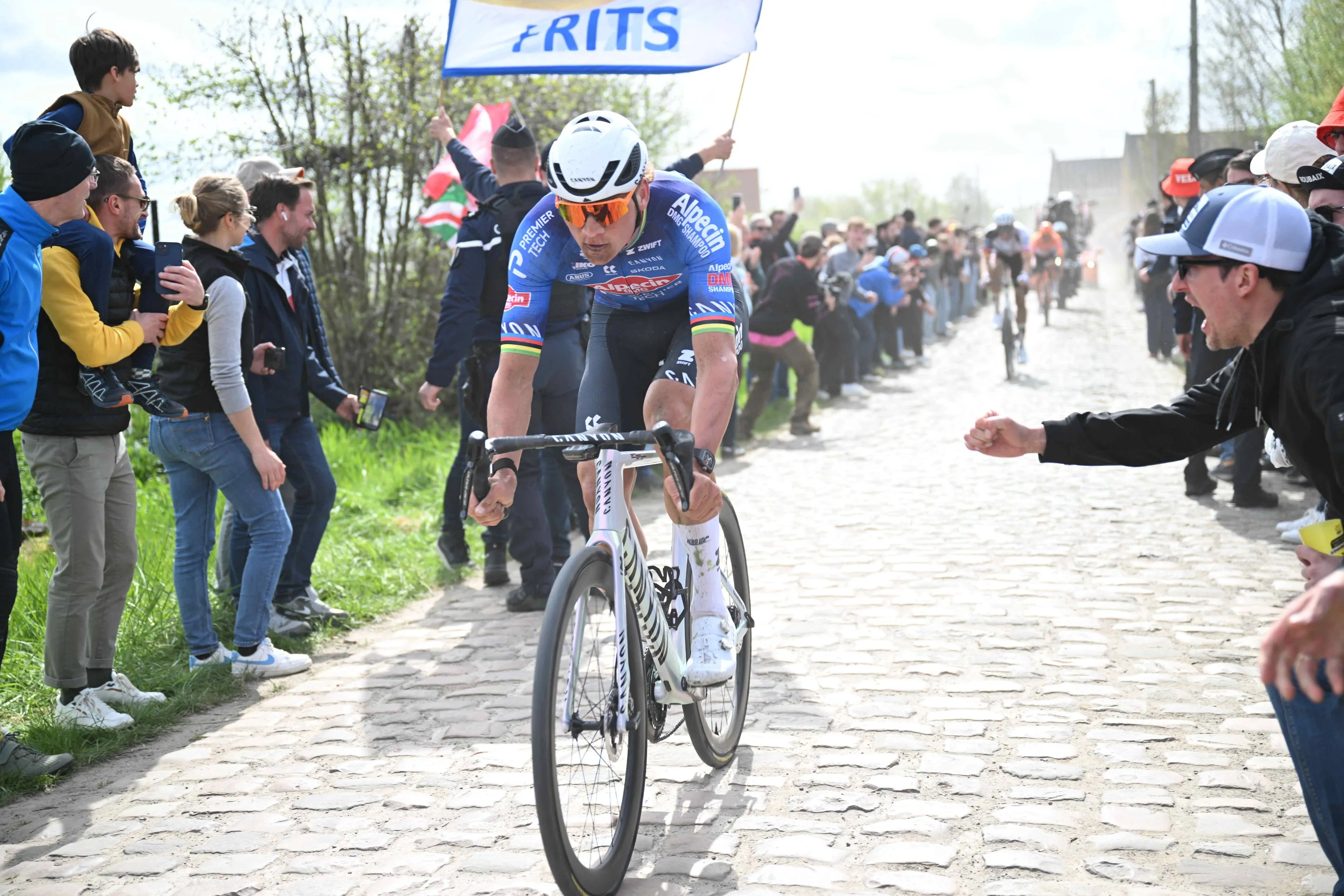 Van der Poel en Alpecin-Premier Tech scherpen ploegentijdrit aan ...