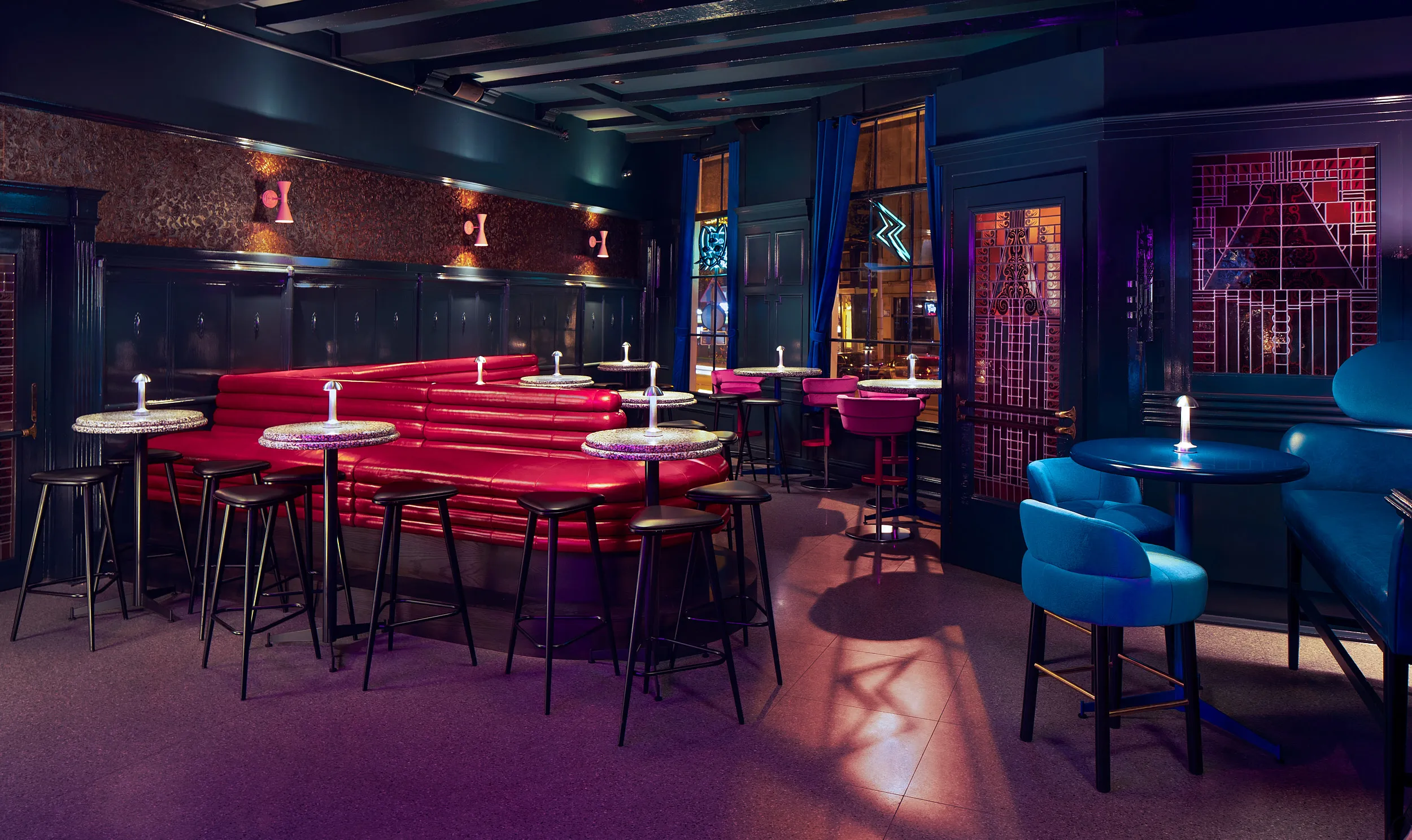Cocktailbar Super Lyan steekt oude cocktails in een heerlijk modern jasje