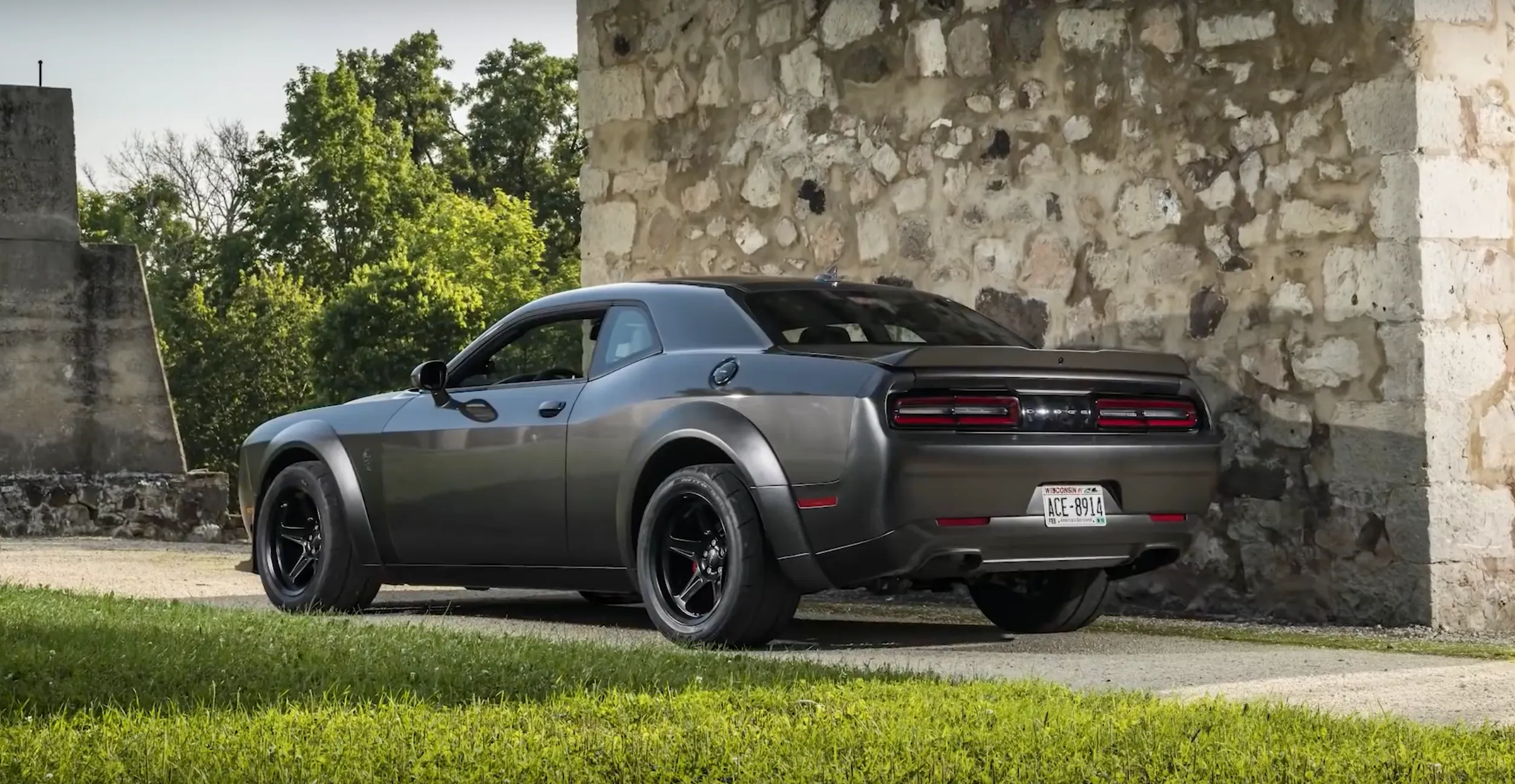 Deze beestachtige Dodge Challenger van Speedkore levert een bizarre 1400 pk