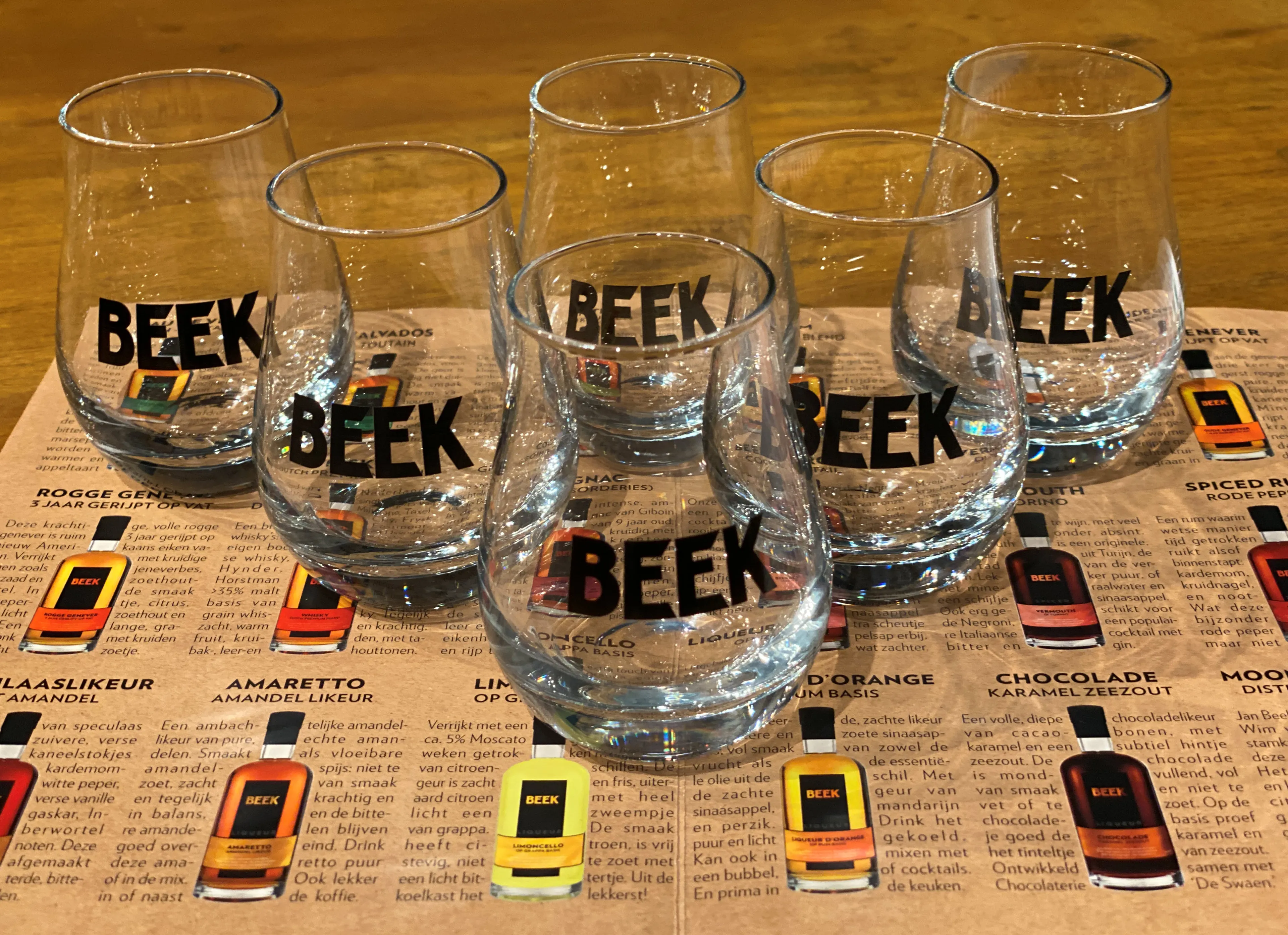 Win 6 toffe whisky glazen en een leuk boekje met whisky-recepten!