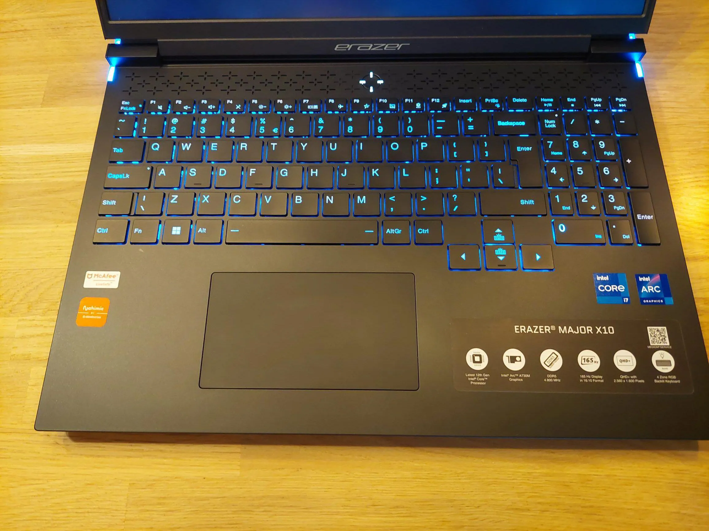 ERAZER Major X10 Review - Buitenbeentje met uitstekende prestaties