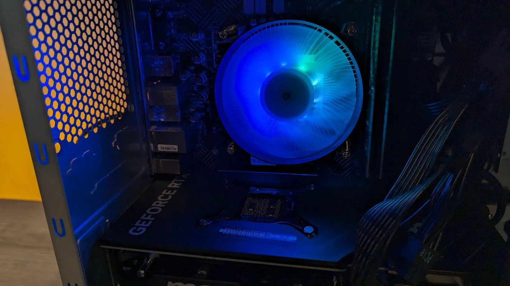 MSI MAG Infinite S3 13th Gen Review - Krachtige en compacte PC