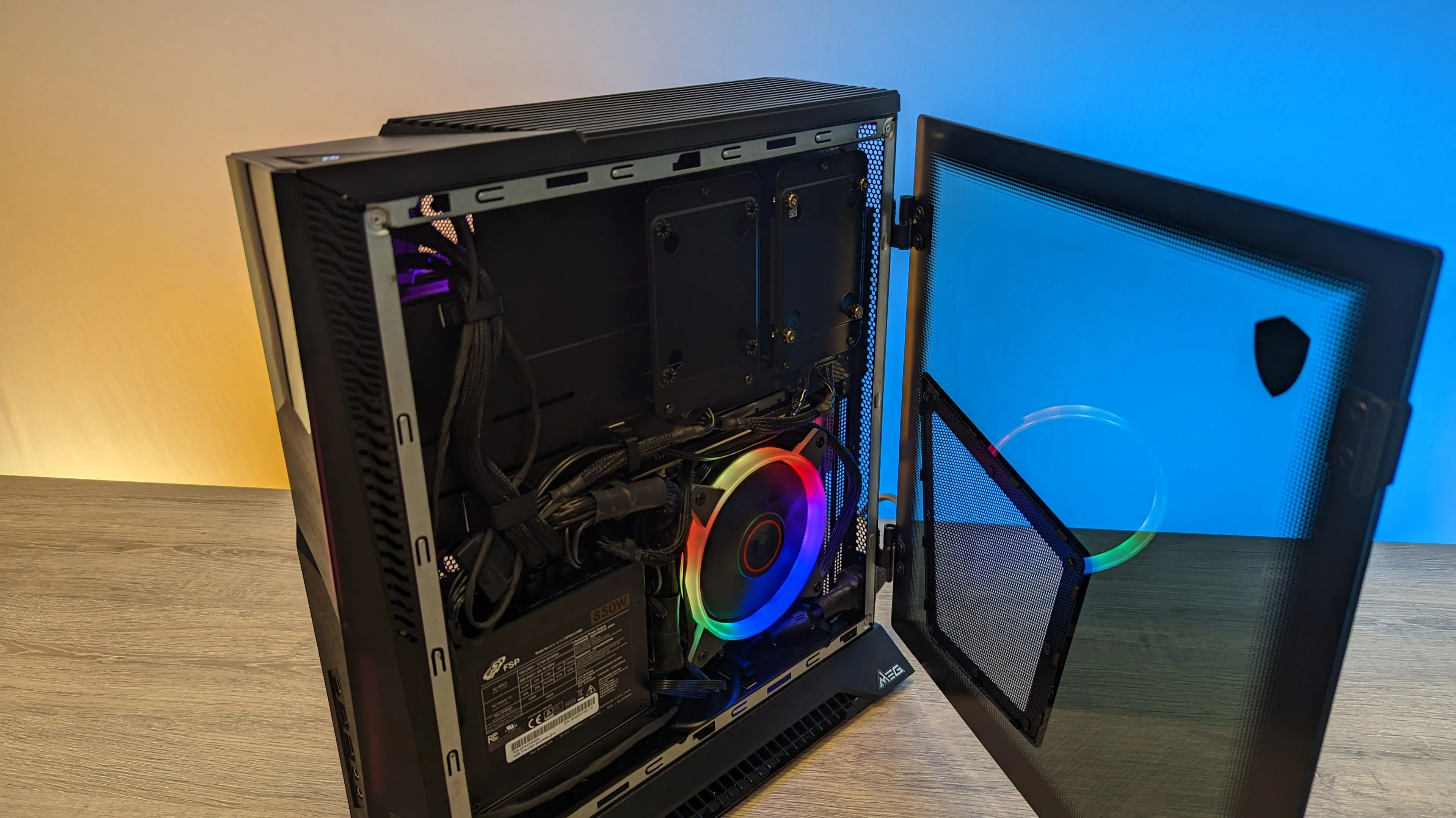 MSI MEG Trident X 12th Gen Review - Kracht in een compact jasje