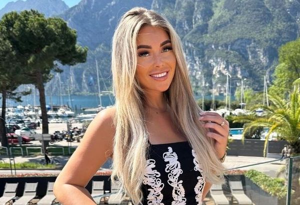 Vlaamse diamant Joyce Godefridi showt nog eens haar 'killerbody' in ...