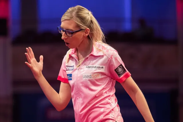 Bizarrer Zufall trifft Darts-Paar Fallon Sherrock und Cameron Menzies ...
