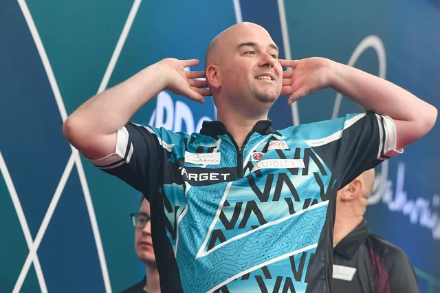 Simon Whitlock, Andy Hamilton en Martin Adams in actie tijdens nieuwe ...