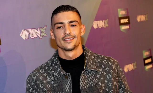 Boef volgt advies op van fans en introduceert de 'Boef-Burger met ...