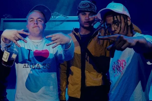 Lusho zet Oranje centraal in nieuwe video 'Laat Me'