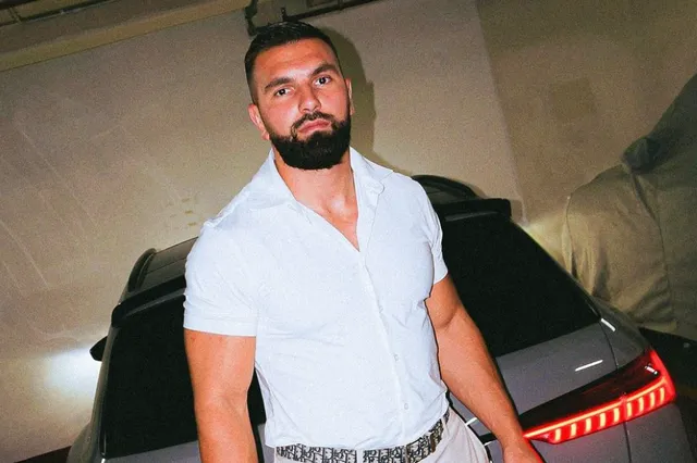 Kosso koopt eerste Cybertruck in Nederland: “Dat ding is spuuglelijk”