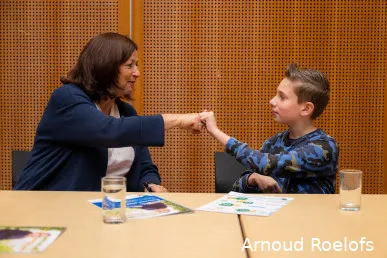 Gehandicapte kinderen adviseren minister Helder over vriendschappen